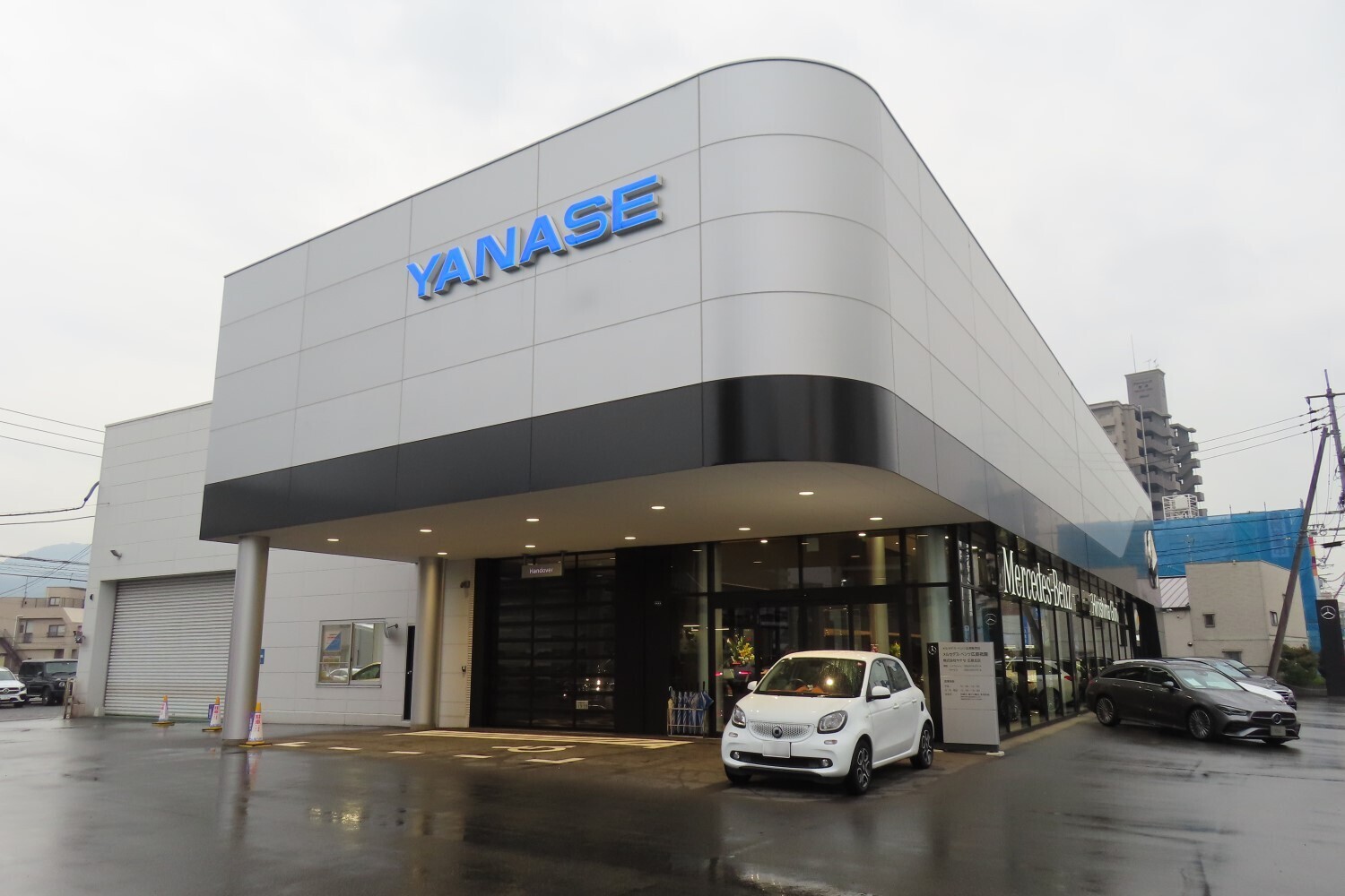 3日続けてヤナセに行ってきました。: ボンボン・ダイアリー